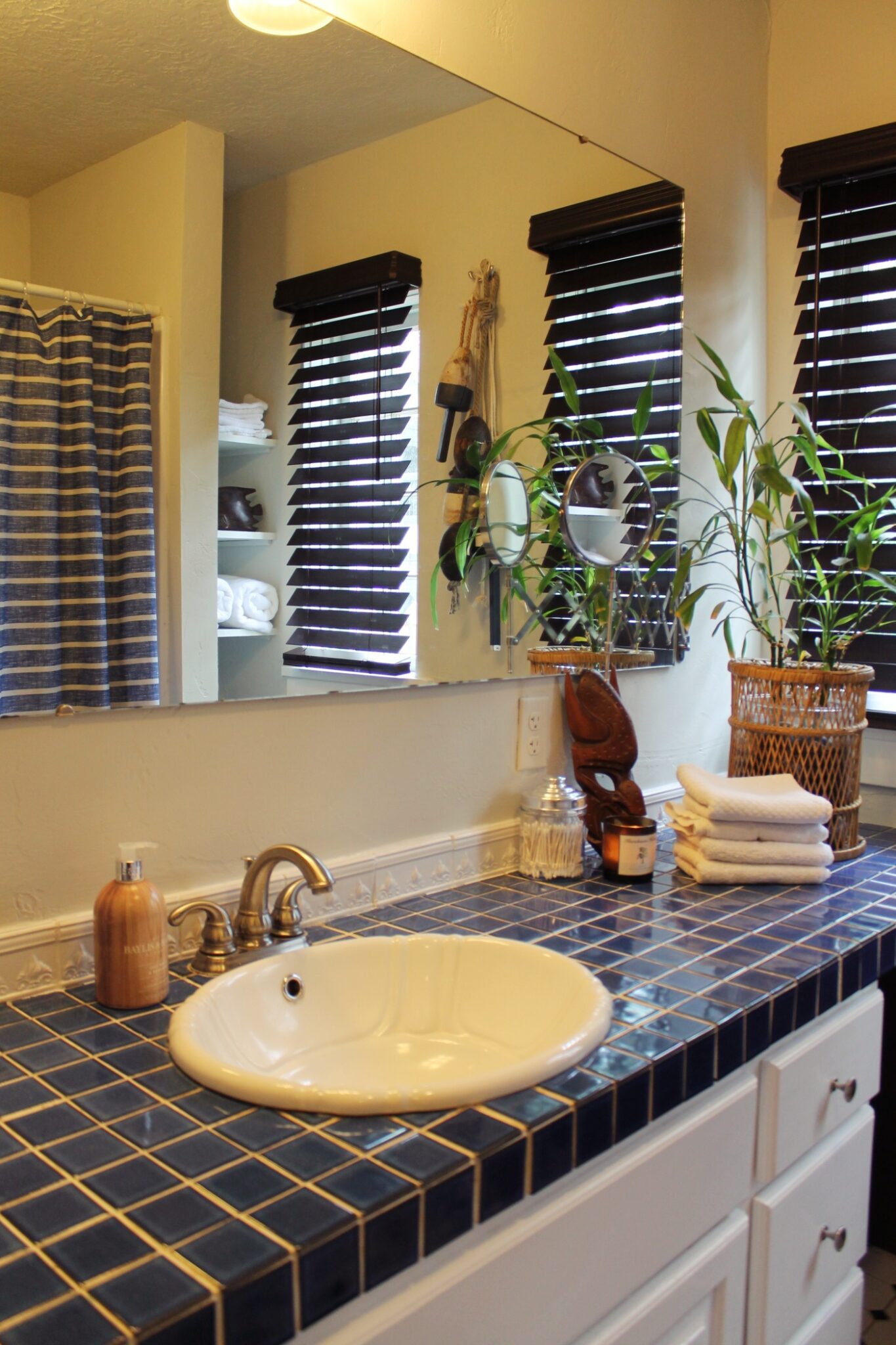Bahama Style Bathroom Makeover - The Wicker House