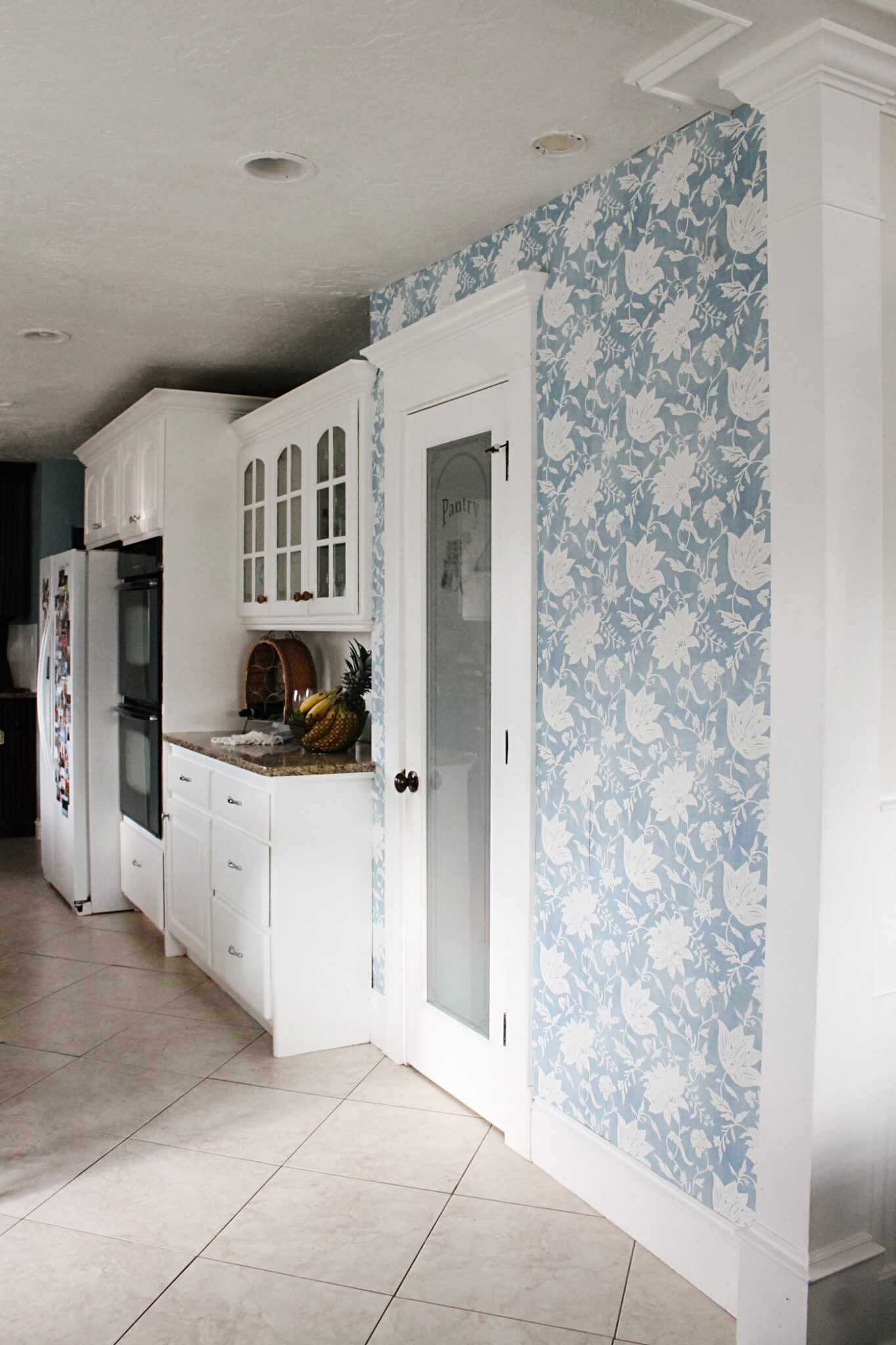 Tropical Farmhouse Kitchen Makeover with New Wallpaper - The Wicker House