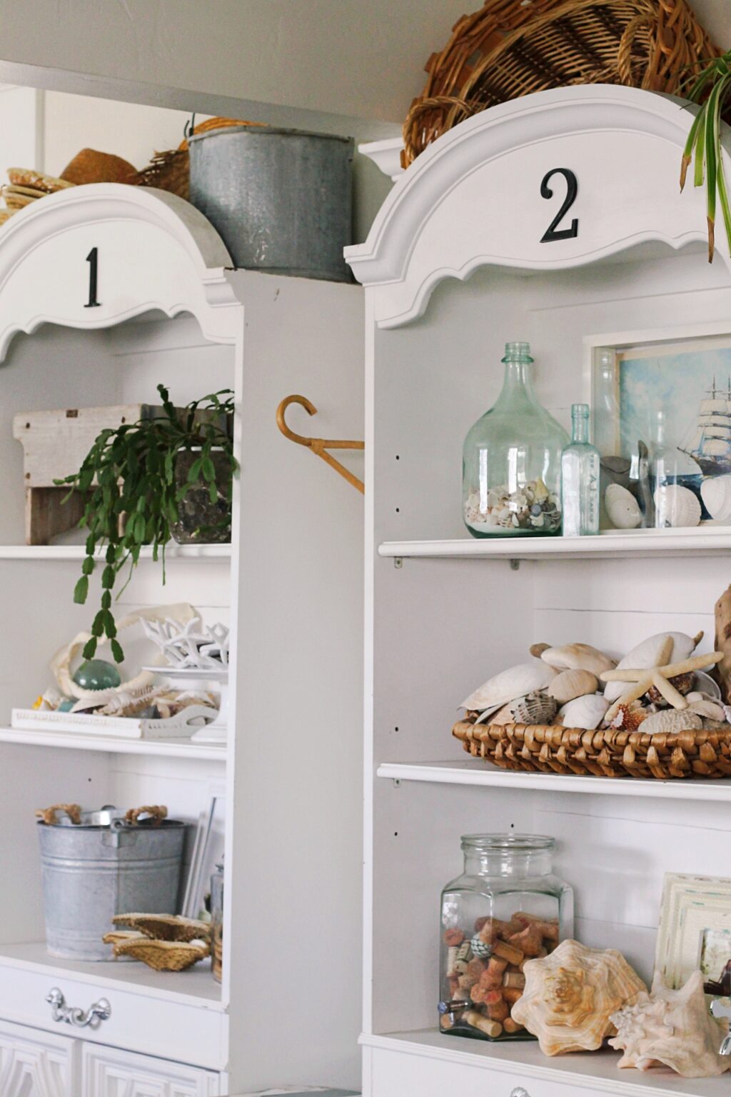 Seaside Shelves: Beachy Bookshelf Styling - The Wicker House